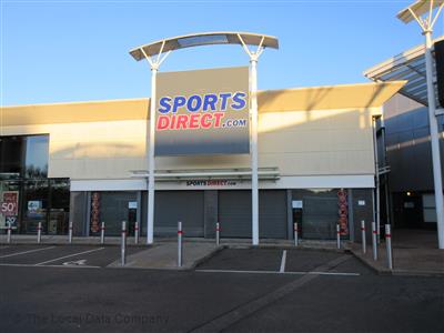 Sports Direct Signage Hi-res Stock Photography And Images, 56% OFF